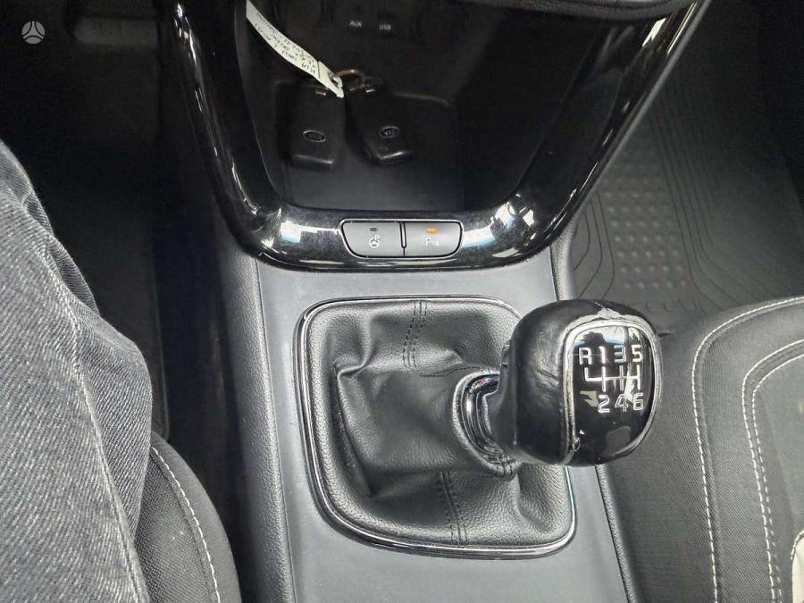 Melns Kia Ceed 2013 Marijampole, ar dzinēja tilpumu 1.58 L un nobraukumu 142 tūkst. km par 3850 €, foto 14 vietnē AUTOMOTO.COM.LV