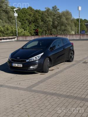 Черный Киа Сид 2014 в Рига, объемом двигателя 1.60 л и пробегом 236 тыс. км за 4695 €, фото  на AUTOMOTO.COM.LV