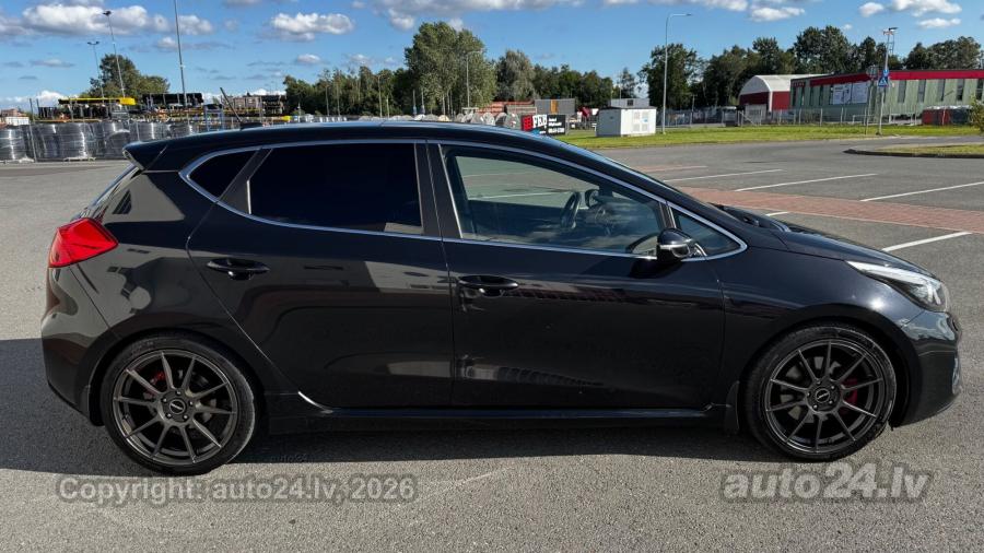 Melns Kia Ceed 2014 Tallina, ar dzinēja tilpumu 1.60 L un nobraukumu 177 tūkst. km par 8499 €, foto 8 vietnē AUTOMOTO.COM.LV