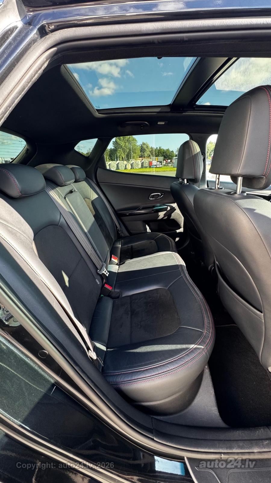 Melns Kia Ceed 2014 Tallina, ar dzinēja tilpumu 1.60 L un nobraukumu 177 tūkst. km par 8499 €, foto 14 vietnē AUTOMOTO.COM.LV