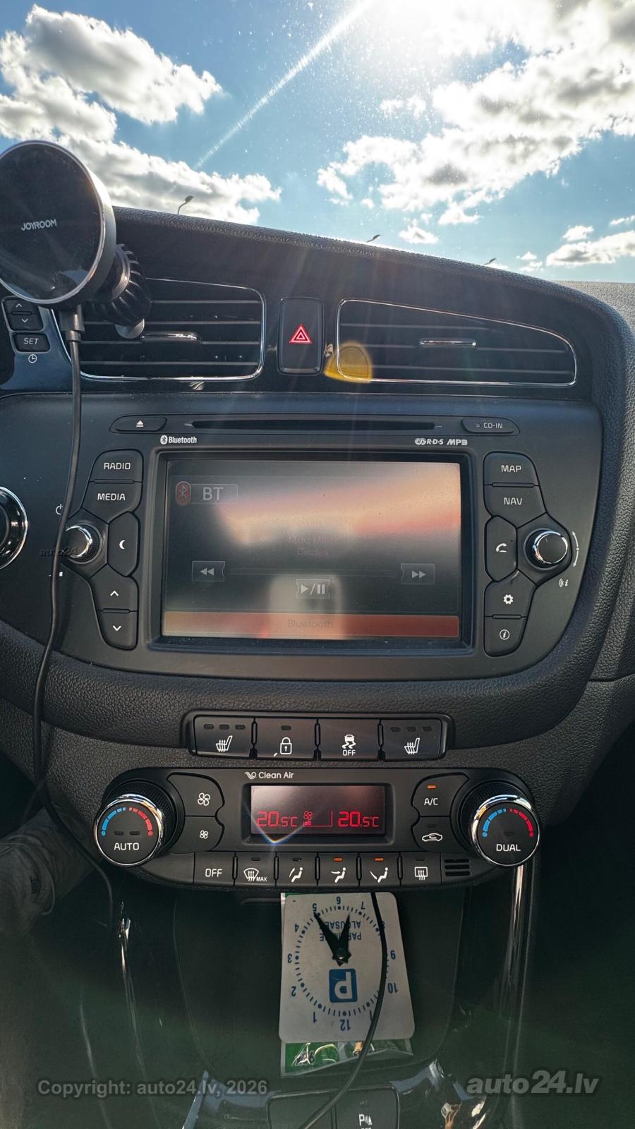 Melns Kia Ceed 2014 Tallina, ar dzinēja tilpumu 1.60 L un nobraukumu 177 tūkst. km par 8499 €, foto 22 vietnē AUTOMOTO.COM.LV
