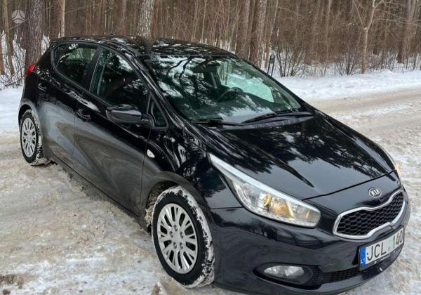 Black Kia Ceed 2015 in Klaipeda, with an engine capacity of 1.40 L and mileage of 210 thousand km for 4900 €, photo 1 on AUTOMOTO.COM.LV