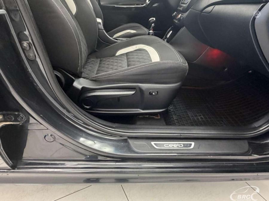 Melns Kia Ceed 2015 Viļņa, ar dzinēja tilpumu 1.58 L un nobraukumu 308 tūkst. km par 5500 €, foto 8 vietnē AUTOMOTO.COM.LV