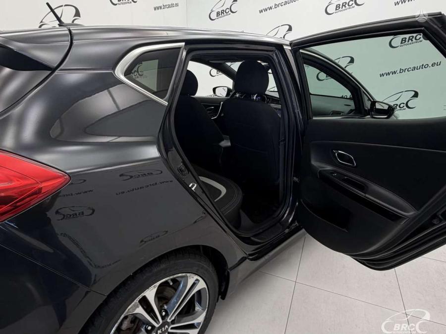 Melns Kia Ceed 2015 Viļņa, ar dzinēja tilpumu 1.58 L un nobraukumu 308 tūkst. km par 5500 €, foto 14 vietnē AUTOMOTO.COM.LV
