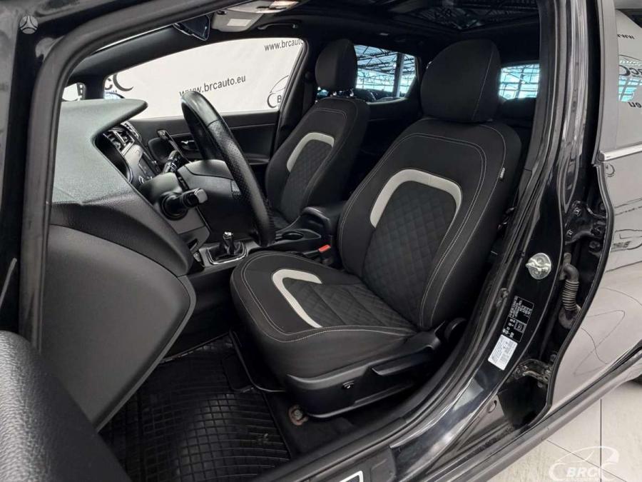 Melns Kia Ceed 2015 Viļņa, ar dzinēja tilpumu 1.58 L un nobraukumu 308 tūkst. km par 5500 €, foto 26 vietnē AUTOMOTO.COM.LV