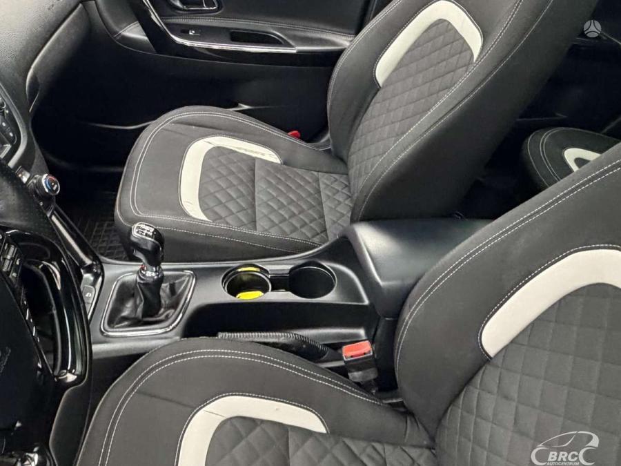 Melns Kia Ceed 2015 Viļņa, ar dzinēja tilpumu 1.58 L un nobraukumu 308 tūkst. km par 5500 €, foto 27 vietnē AUTOMOTO.COM.LV
