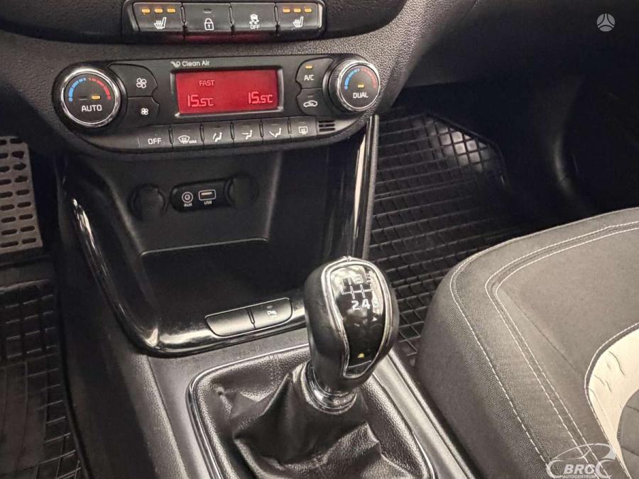 Melns Kia Ceed 2015 Viļņa, ar dzinēja tilpumu 1.58 L un nobraukumu 308 tūkst. km par 5500 €, foto 30 vietnē AUTOMOTO.COM.LV