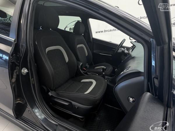 Черный Киа Сид 2015 в Авиженяй, объемом двигателя 1.60 л и пробегом 308 тыс. км за 5500 €, фото 7 на AUTOMOTO.COM.LV