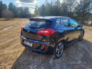 Melns Kia Ceed 2016 Tallina, ar dzinēja tilpumu 1.00 L un nobraukumu 73 tūkst. km par 8900 €, foto 7 vietnē AUTOMOTO.COM.LV