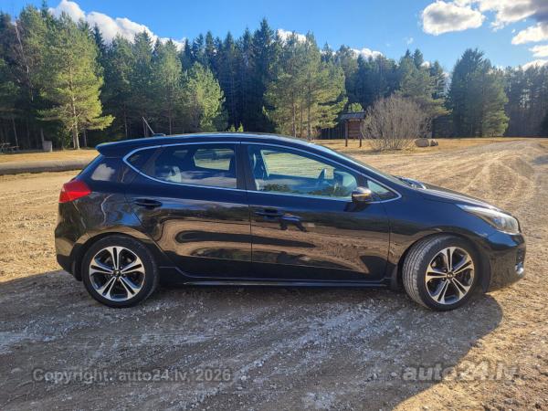 Melns Kia Ceed 2016 Tallina, ar dzinēja tilpumu 1.00 L un nobraukumu 73 tūkst. km par 8900 €, foto 8 vietnē AUTOMOTO.COM.LV