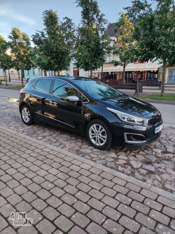 Black Kia Ceed 2016 in Ukmerge, with an engine capacity of 1.60 L and mileage of 303 thousand km for 6350 €, photo 6 on AUTOMOTO.COM.LV