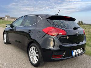 Melns Kia Ceed 2016 Panevēža, ar dzinēja tilpumu 1.00 L un nobraukumu 127 tūkst. km par 6500 €, foto 5 vietnē AUTOMOTO.COM.LV