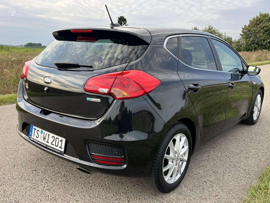 Melns Kia Ceed 2016 Panevēža, ar dzinēja tilpumu 1.00 L un nobraukumu 127 tūkst. km par 6500 €, foto 7 vietnē AUTOMOTO.COM.LV