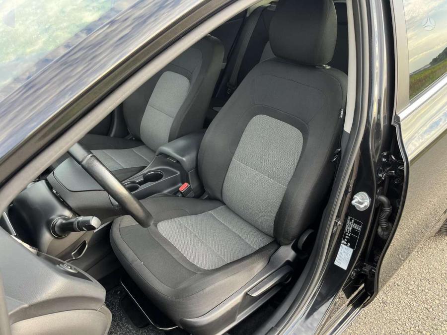 Melns Kia Ceed 2016 Panevēža, ar dzinēja tilpumu 1.00 L un nobraukumu 127 tūkst. km par 6500 €, foto 9 vietnē AUTOMOTO.COM.LV