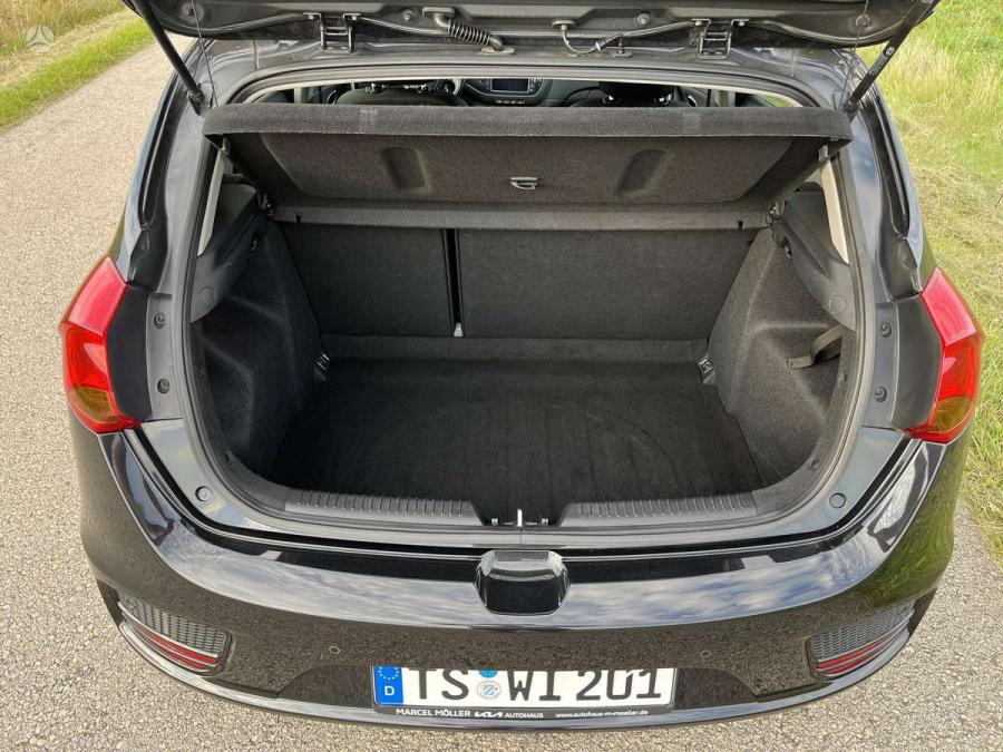 Melns Kia Ceed 2016 Panevēža, ar dzinēja tilpumu 1.00 L un nobraukumu 127 tūkst. km par 6500 €, foto 19 vietnē AUTOMOTO.COM.LV