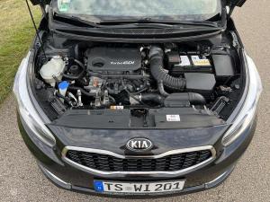 Melns Kia Ceed 2016 Panevēža, ar dzinēja tilpumu 1.00 L un nobraukumu 127 tūkst. km par 6500 €, foto 21 vietnē AUTOMOTO.COM.LV