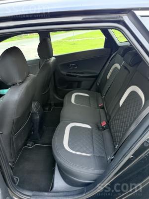 Black Kia Ceed 2017 in Valka, with an engine capacity of 1.60 L and mileage of 208 thousand km for 6200 €, photo 9 on AUTOMOTO.COM.LV