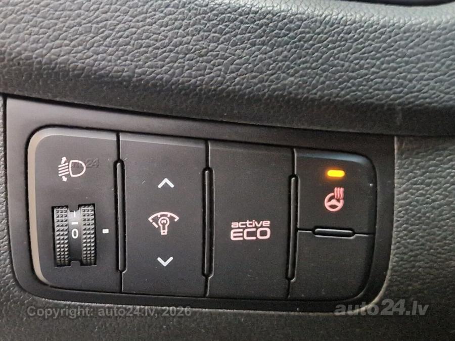 Melns Kia Ceed 2017 Hāpsalu, ar dzinēja tilpumu 1.60 L un nobraukumu 177 tūkst. km par 7200 €, foto 18 vietnē AUTOMOTO.COM.LV