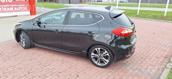 Melns Kia Ceed 2018 Jelgava, ar dzinēja tilpumu 1.60 L un nobraukumu 134 tūkst. km par 7500 €, foto 3 vietnē AUTOMOTO.COM.LV