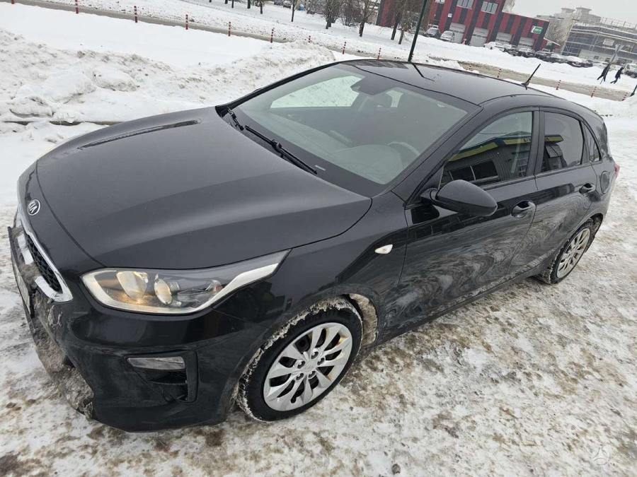 Black Kia Ceed 2019 in Kaunas, with an engine capacity of 1.40 L and mileage of 141 thousand km for 7999 €, photo 4 on AUTOMOTO.COM.LV