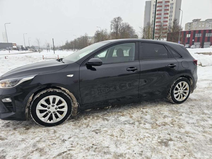 Black Kia Ceed 2019 in Kaunas, with an engine capacity of 1.40 L and mileage of 141 thousand km for 7999 €, photo 5 on AUTOMOTO.COM.LV