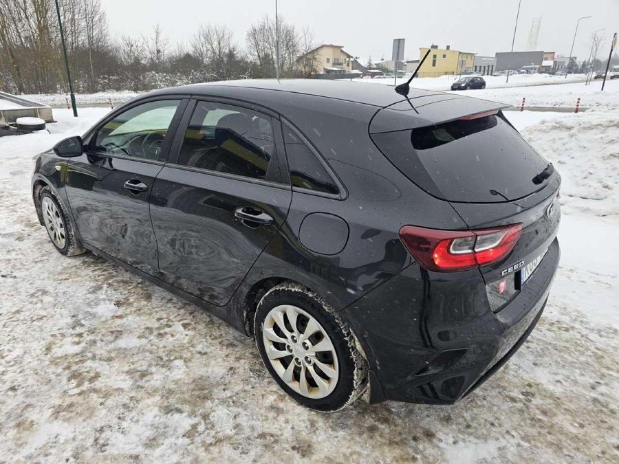 Black Kia Ceed 2019 in Kaunas, with an engine capacity of 1.40 L and mileage of 141 thousand km for 7999 €, photo 7 on AUTOMOTO.COM.LV