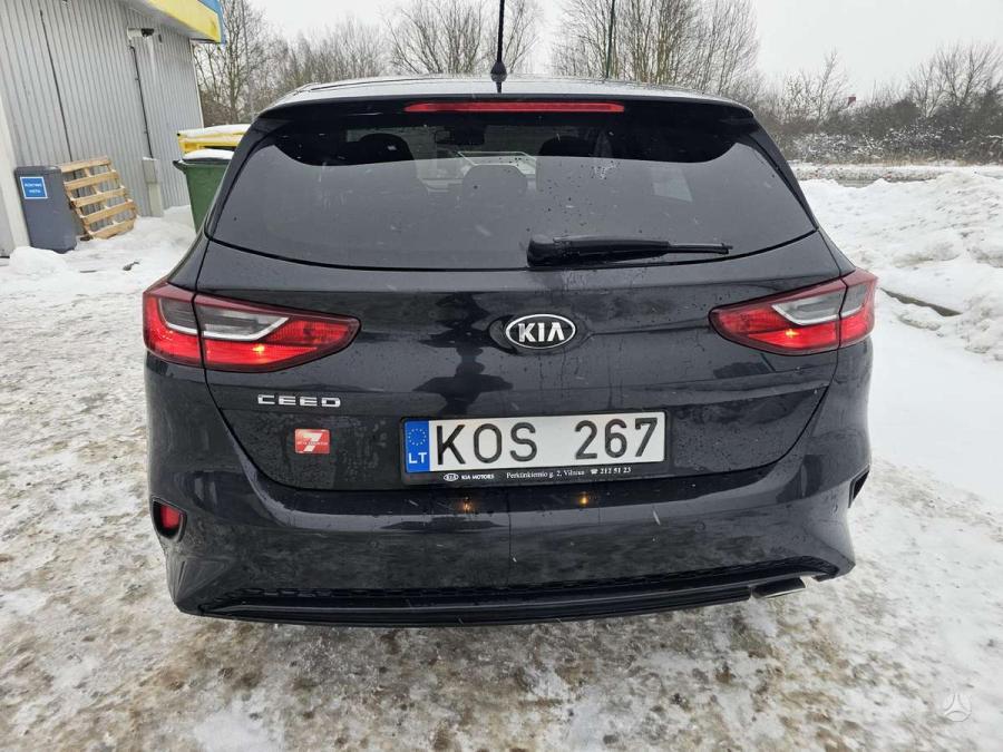 Black Kia Ceed 2019 in Kaunas, with an engine capacity of 1.40 L and mileage of 141 thousand km for 7999 €, photo 9 on AUTOMOTO.COM.LV