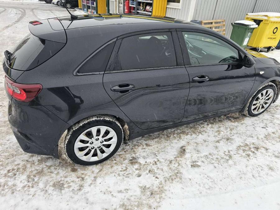 Black Kia Ceed 2019 in Kaunas, with an engine capacity of 1.40 L and mileage of 141 thousand km for 7999 €, photo 13 on AUTOMOTO.COM.LV