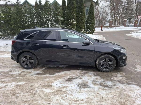 Black Kia Ceed 2019 in Vilnius, with an engine capacity of 1.35 L and mileage of 161 thousand km for 10400 €, photo 4 on AUTOMOTO.COM.LV