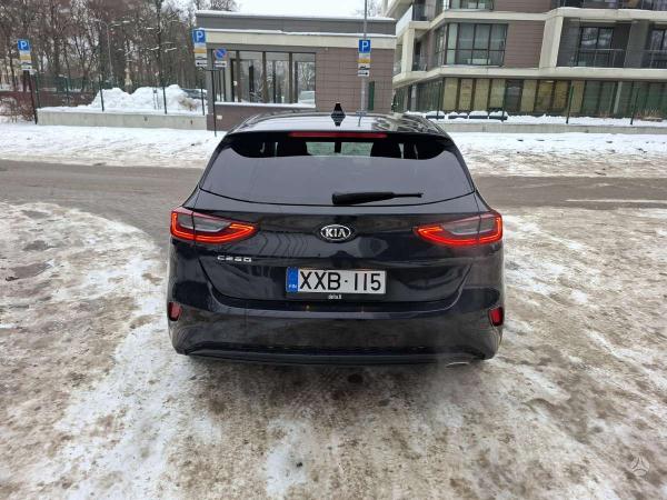 Black Kia Ceed 2019 in Vilnius, with an engine capacity of 1.35 L and mileage of 161 thousand km for 10400 €, photo 6 on AUTOMOTO.COM.LV