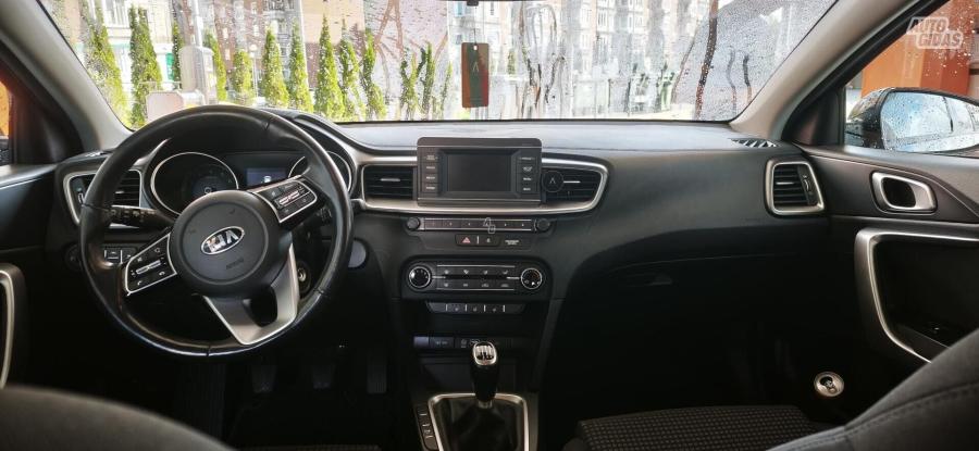 Black Kia Ceed 2019 in Klaipeda, with an engine capacity of 1.40 L and mileage of 25 thousand km for 14100 €, photo 6 on AUTOMOTO.COM.LV