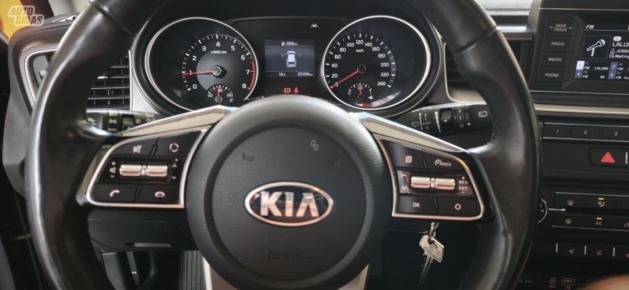 Black Kia Ceed 2019 in Klaipeda, with an engine capacity of 1.40 L and mileage of 25 thousand km for 14100 €, photo 7 on AUTOMOTO.COM.LV