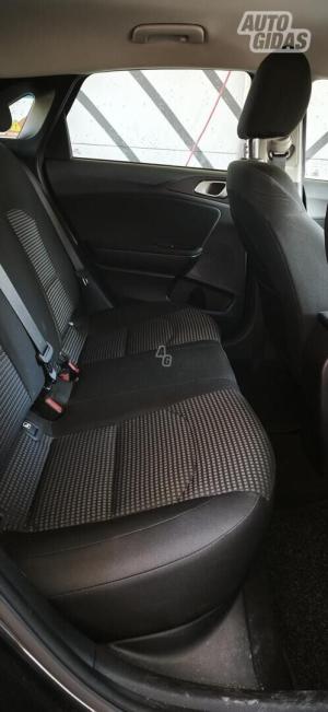 Black Kia Ceed 2019 in Klaipeda, with an engine capacity of 1.40 L and mileage of 25 thousand km for 14100 €, photo 10 on AUTOMOTO.COM.LV