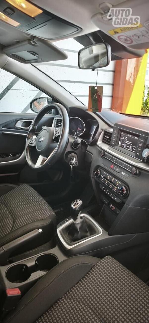 Melns Kia Ceed 2019 Klaipėda, ar dzinēja tilpumu 1.40 L un nobraukumu 25 tūkst. km par 14100 €, foto 10 vietnē AUTOMOTO.COM.LV
