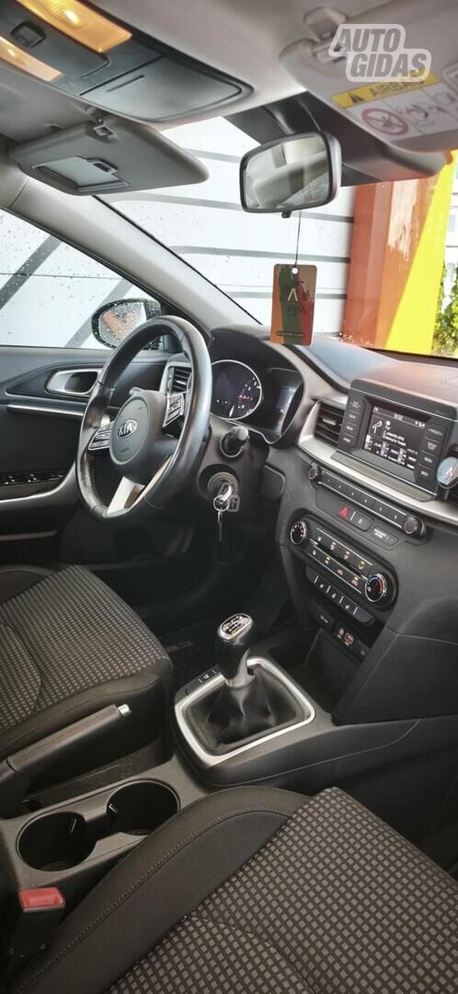 Black Kia Ceed 2019 in Klaipeda, with an engine capacity of 1.40 L and mileage of 25 thousand km for 14100 €, photo 11 on AUTOMOTO.COM.LV