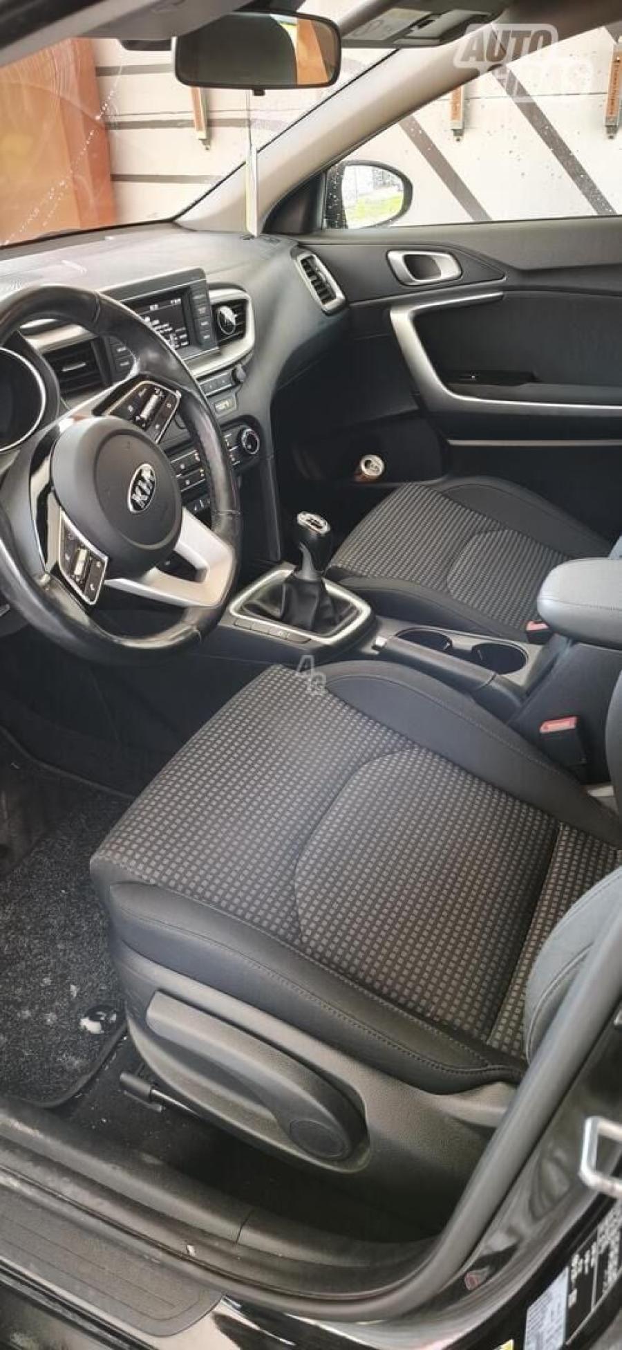 Black Kia Ceed 2019 in Klaipeda, with an engine capacity of 1.40 L and mileage of 25 thousand km for 14100 €, photo 14 on AUTOMOTO.COM.LV