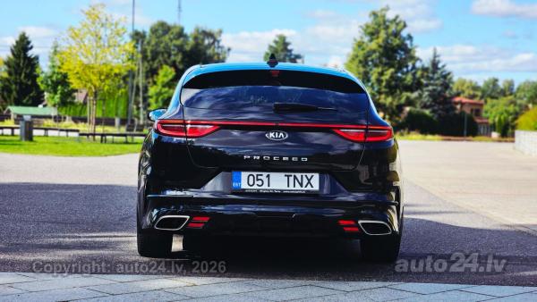Black Kia Ceed 2019 in Tartu, with an engine capacity of 1.60 L and mileage of 112 thousand km for 17900 €, photo 1 on AUTOMOTO.COM.LV