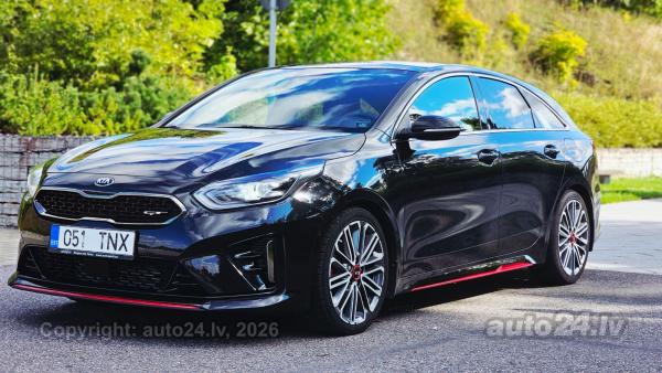 Black Kia Ceed 2019 in Tartu, with an engine capacity of 1.60 L and mileage of 112 thousand km for 17900 €, photo 7 on AUTOMOTO.COM.LV