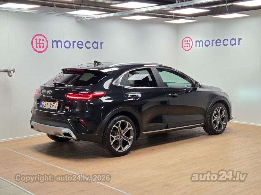 Black Kia Ceed 2020 in Tallinn, with an engine capacity of 1.40 L and mileage of 134 thousand km for 16900 €, photo 4 on AUTOMOTO.COM.LV