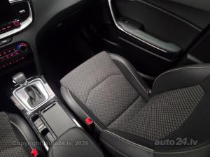 Black Kia Ceed 2020 in Tallinn, with an engine capacity of 1.40 L and mileage of 134 thousand km for 16900 €, photo 17 on AUTOMOTO.COM.LV
