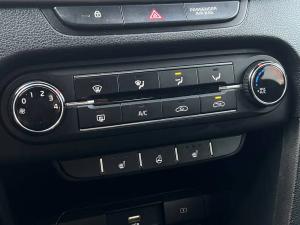 Melns Kia Ceed 2020 Rēzekne, ar dzinēja tilpumu 1.60 L un nobraukumu 152 tūkst. km par 8750 €, foto 15 vietnē AUTOMOTO.COM.LV