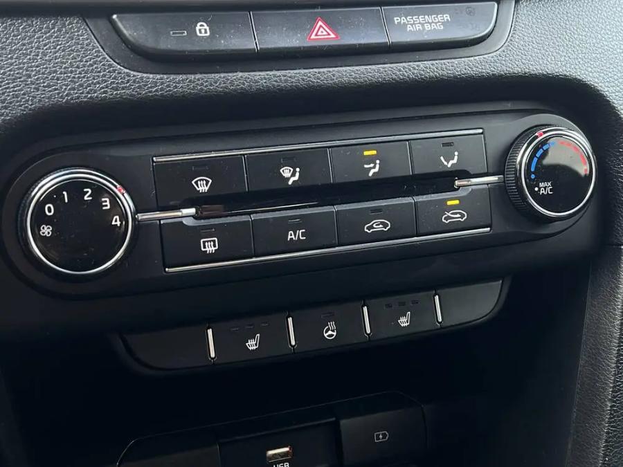 Melns Kia Ceed 2020 Rēzekne, ar dzinēja tilpumu 1.60 L un nobraukumu 152 tūkst. km par 8750 €, foto 15 vietnē AUTOMOTO.COM.LV