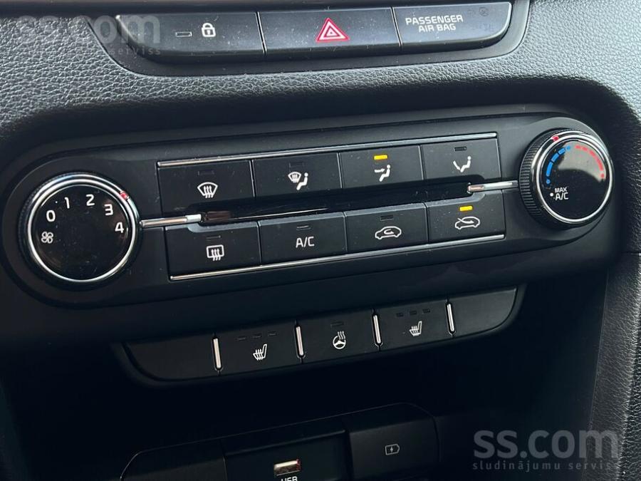 Black Kia Ceed 2020 in Rezekne, with an engine capacity of 1.60 L and mileage of 0 thousand km for 8750 €, photo 12 on AUTOMOTO.COM.LV