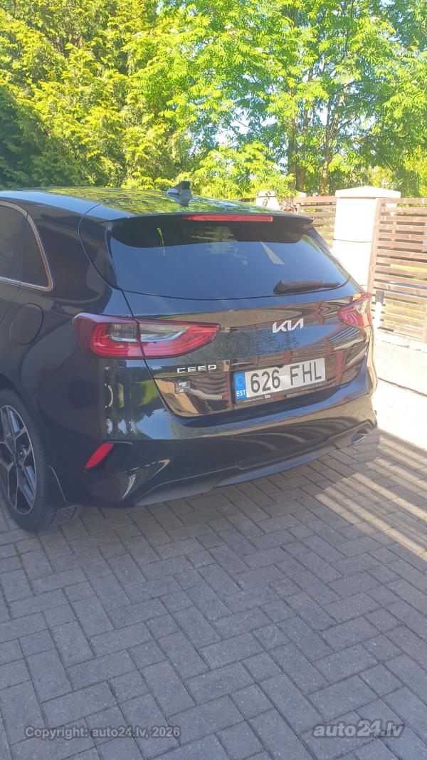 Black Kia Ceed 2021 in Tallinn, with an engine capacity of 1.50 L and mileage of 54 thousand km for 15300 €, photo 6 on AUTOMOTO.COM.LV