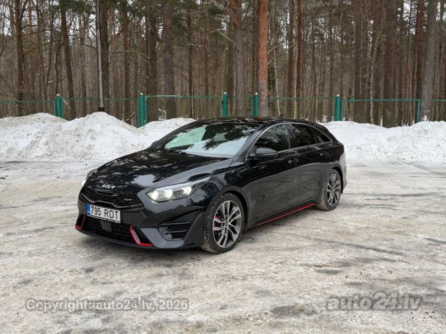 Melns Kia Ceed 2022 Tallina, ar dzinēja tilpumu 1.60 L un nobraukumu 70 tūkst. km par 25900 €, foto 1 vietnē AUTOMOTO.COM.LV