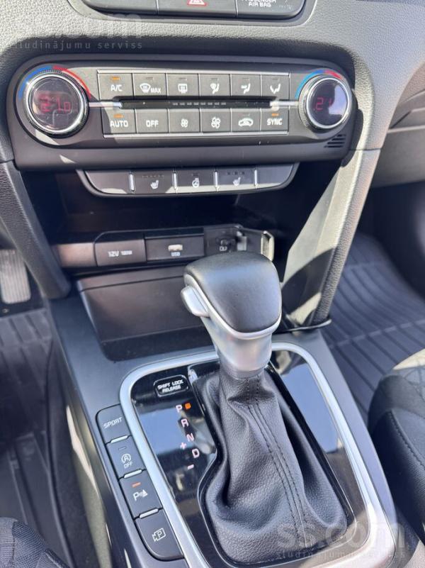 Melns Kia Ceed 2022 Liepāja, ar dzinēja tilpumu 1.50 L un nobraukumu 55 tūkst. km par 15500 €, foto 10 vietnē AUTOMOTO.COM.LV
