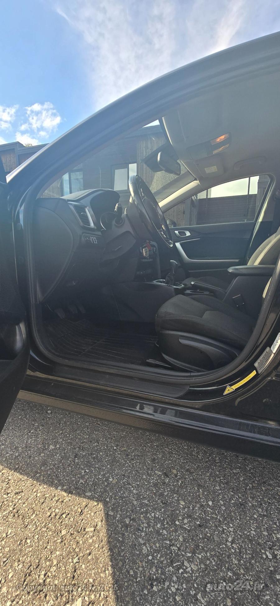 Black Kia Ceed 2022 in Tallinn, with an engine capacity of 1.50 L and mileage of 52 thousand km for 16000 €, photo 1 on AUTOMOTO.COM.LV