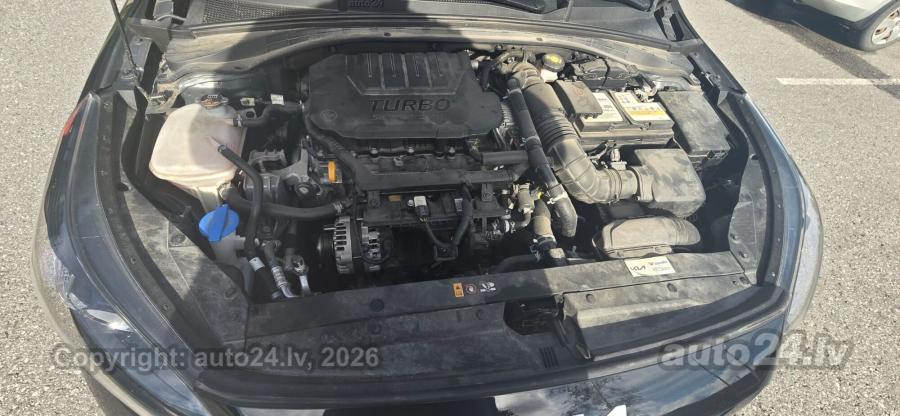 Black Kia Ceed 2022 in Tallinn, with an engine capacity of 1.50 L and mileage of 52 thousand km for 16000 €, photo 3 on AUTOMOTO.COM.LV
