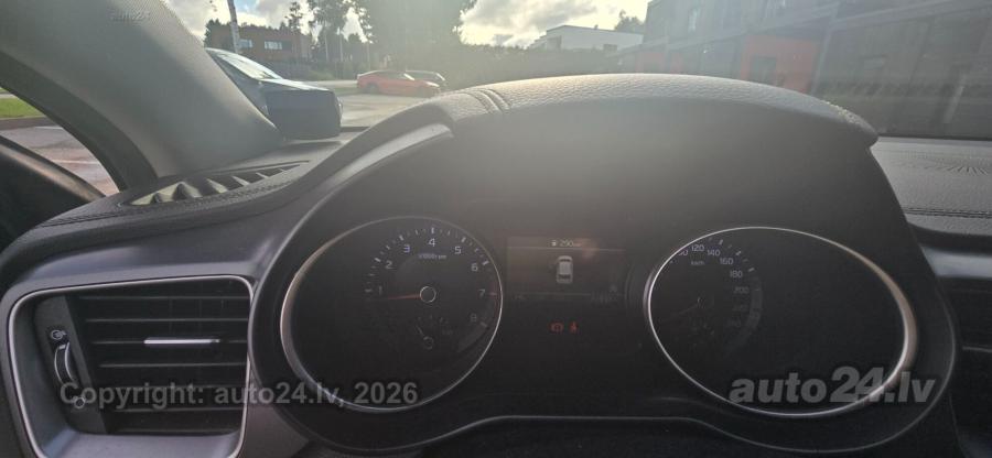 Black Kia Ceed 2022 in Tallinn, with an engine capacity of 1.50 L and mileage of 52 thousand km for 16000 €, photo 6 on AUTOMOTO.COM.LV