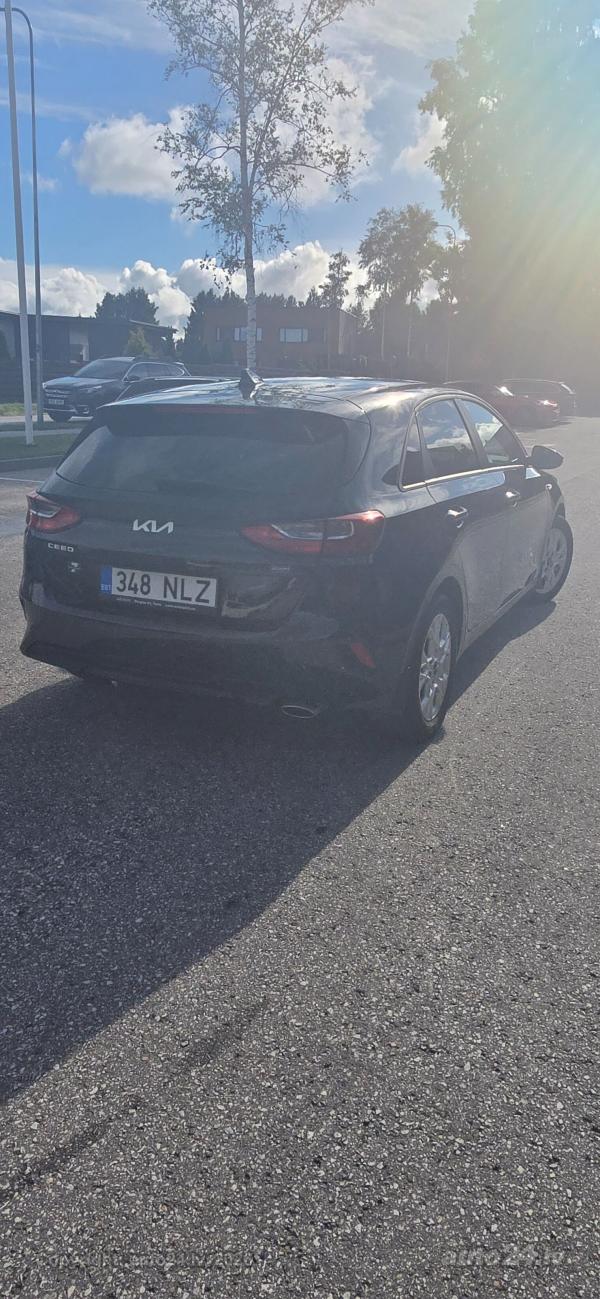 Black Kia Ceed 2022 in Tallinn, with an engine capacity of 1.50 L and mileage of 52 thousand km for 16000 €, photo 8 on AUTOMOTO.COM.LV
